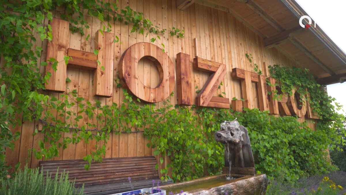 HOIZ.TIROL - Ein Betrieb mit Nachhaltigkeit - QUFSTEIN.TV